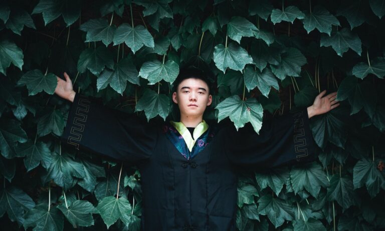 100+ Graduation Picture Ideas: All You Ever Find on Web